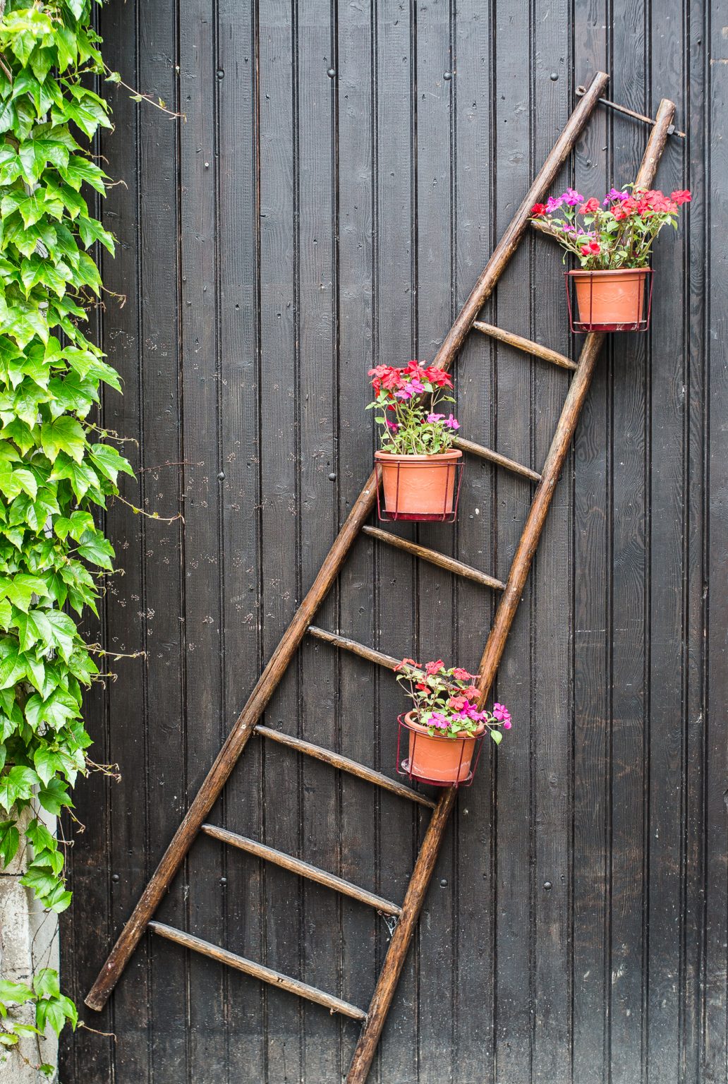 Easy Vertical Gardening Ideas - Herb Gardening Ideas