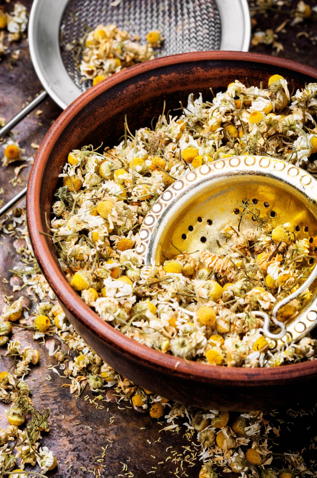 Chamomile Hair Rinse - Herb Gardening Ideas